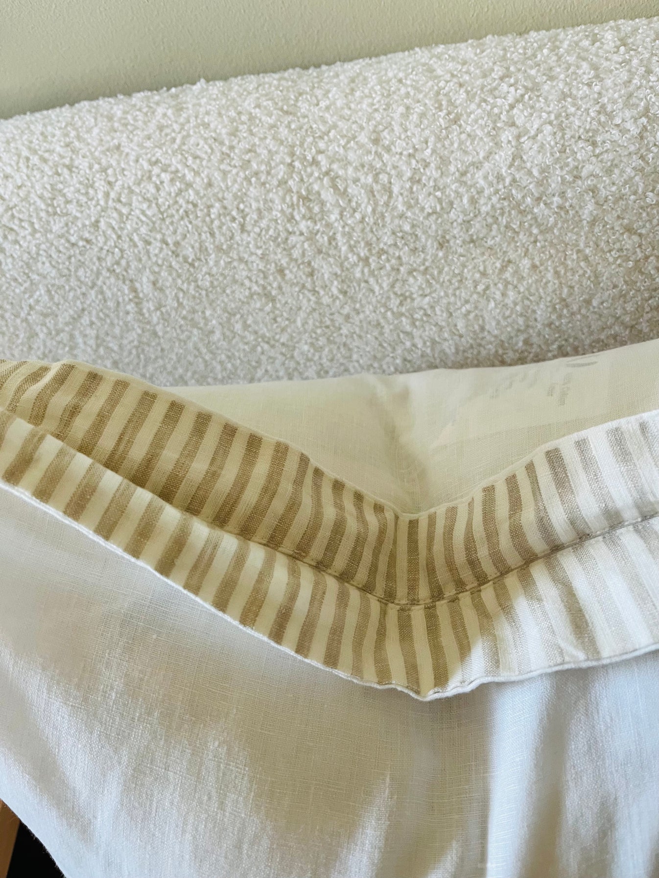 Pure Linen Cushion with Split Flange in Contrasting Color - White/Natu ...